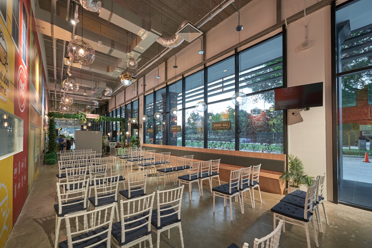 Large versatile creative space for rent | Storefront