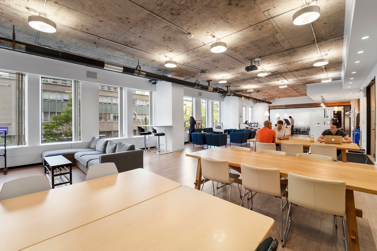 Modern and Bright 14-Seater Conference Room in Downtown | Storefront