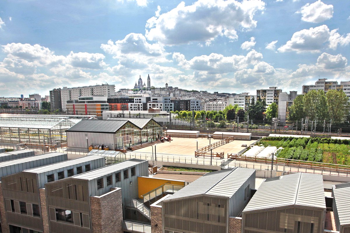 Rooftop végétal unique au coeur du 18ème | Storefront